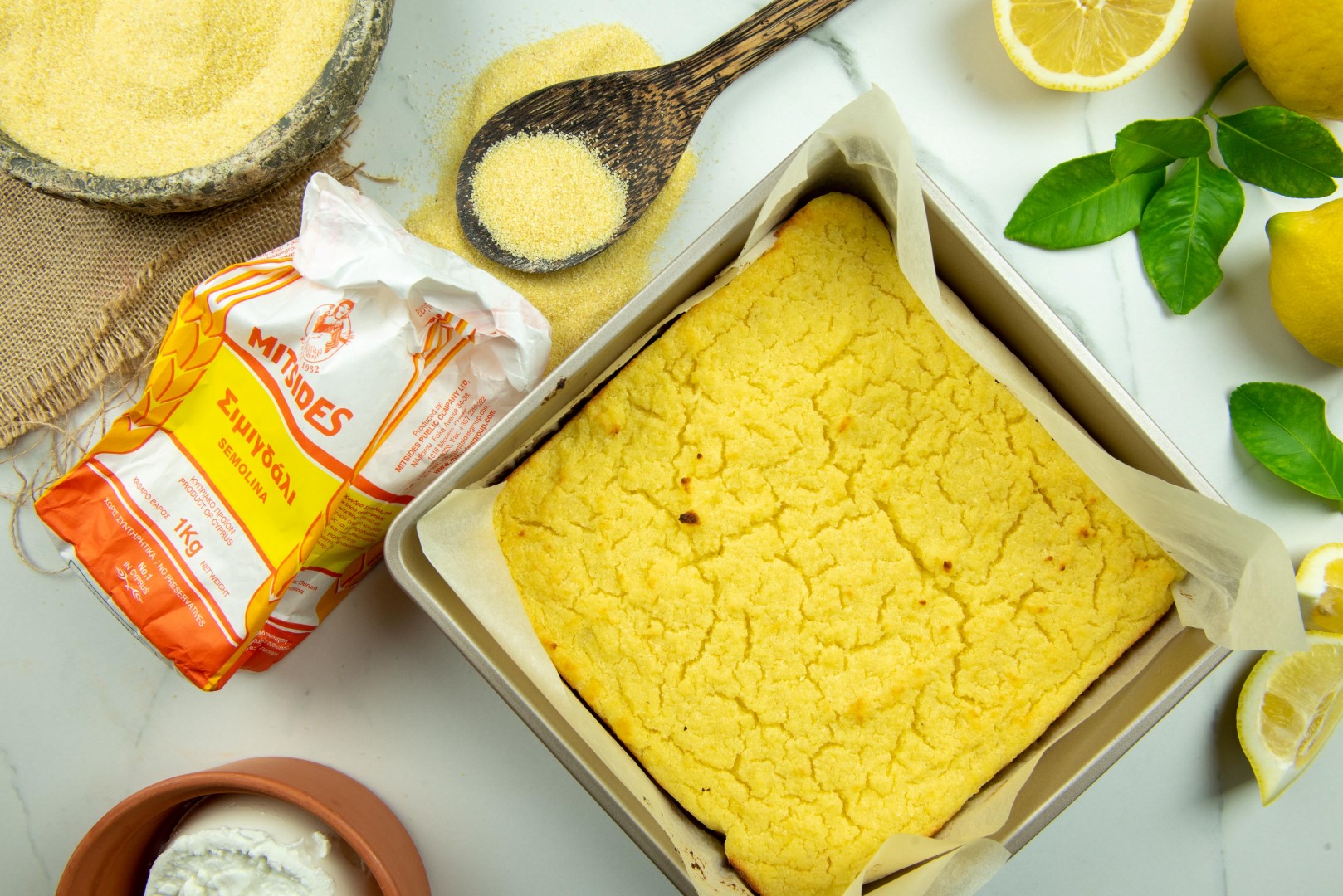 Semolina cake with lemon and ricotta - Mitsides Group